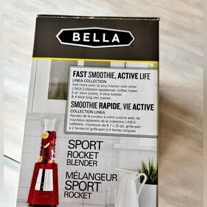 BELLA | Kitchen | Nwt Red Bella Linea Sport Rocket Blender With 2oz ...